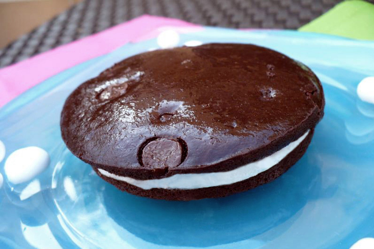 Freezy-Cool Whoopie Pie | Hungry Girl