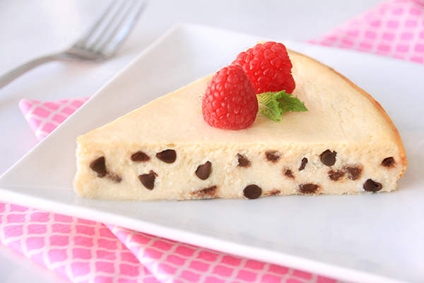 Chocolate Chiptastic Cheesecake | Hungry Girl