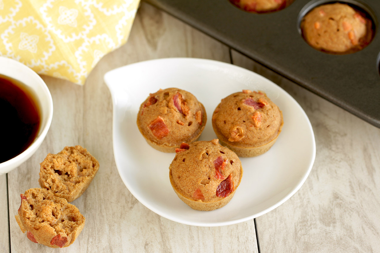 Maple Bacon Pancake Poppers | Hungry Girl