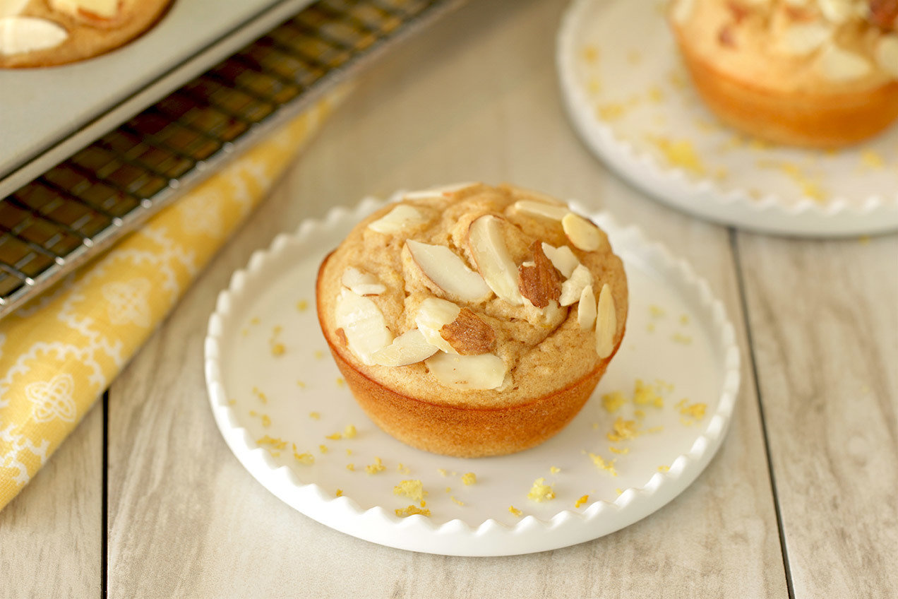 Healthy Muffin-Pan Recipes: Shrimp Wonton Cups, Lemon Cakes | Hungry Girl