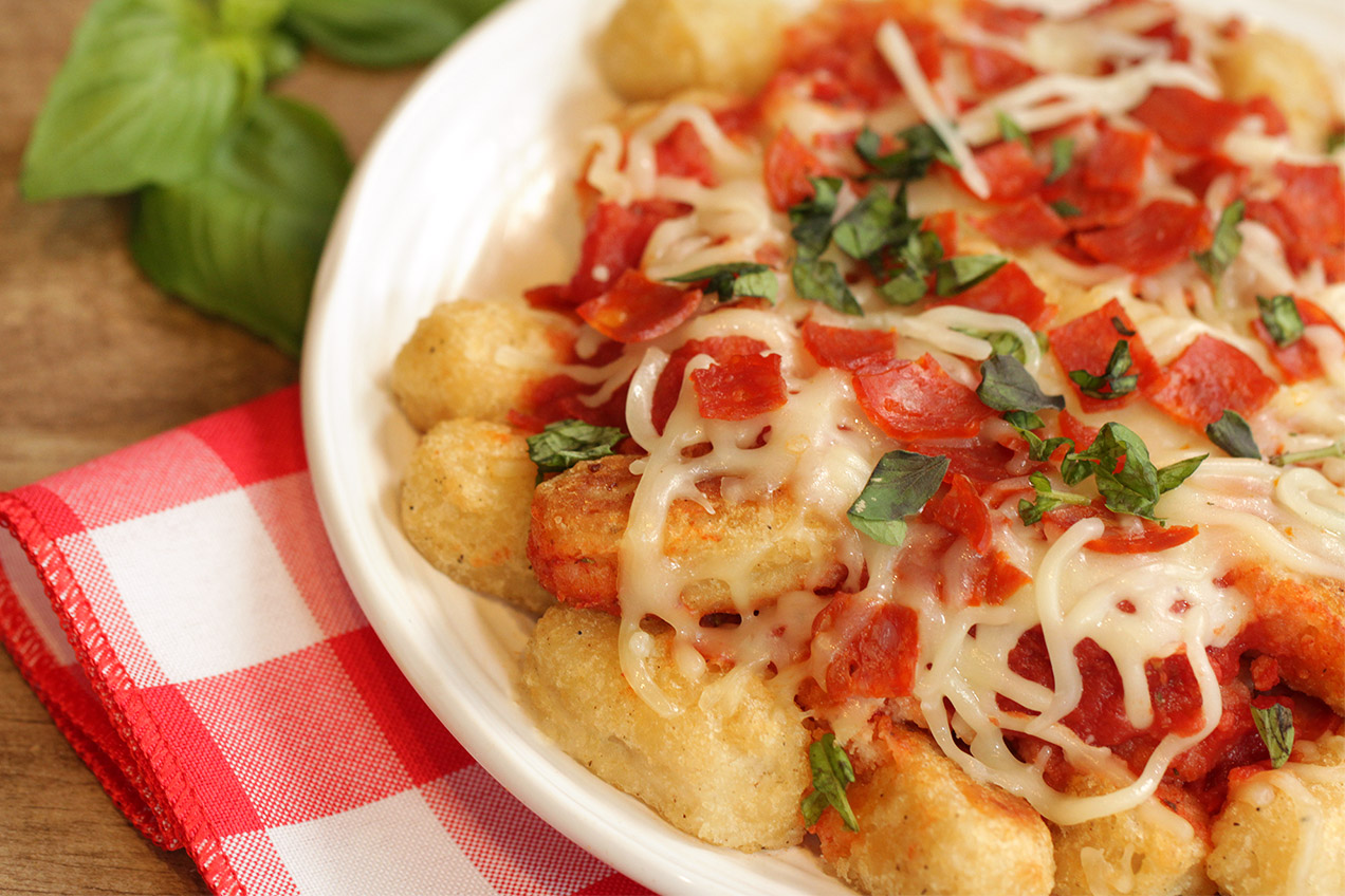 Pizza-fied Veggie Tots | Hungry Girl