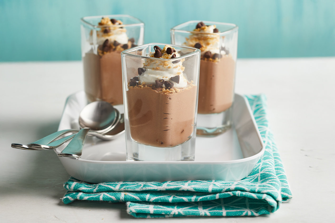 No-Bake Mini Chocolate Cheesecakes Recipe | Hungry Girl