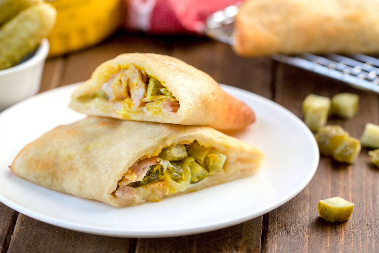 Healthy 6-Ingredient Cuban Sandwich Pockets | Hungry Girl