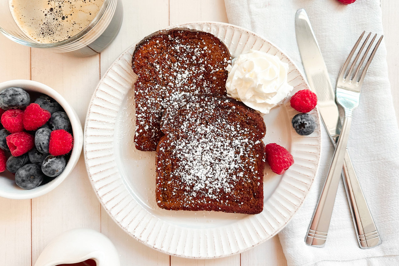 Healthy Gingerbread French Toast Recipe | Hungry Girl