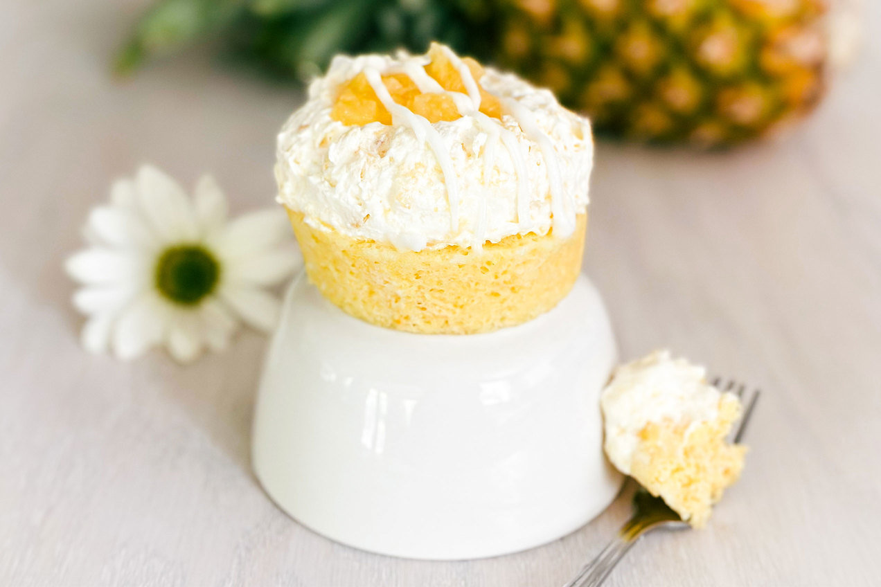 Microwave Starbucks Pineapple Cloud Cake Swap Recipe | Hungry Girl