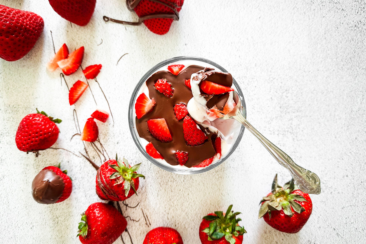 Healthy Magic Shell Strawberry Yogurt Cup Recipe | Hungry Girl