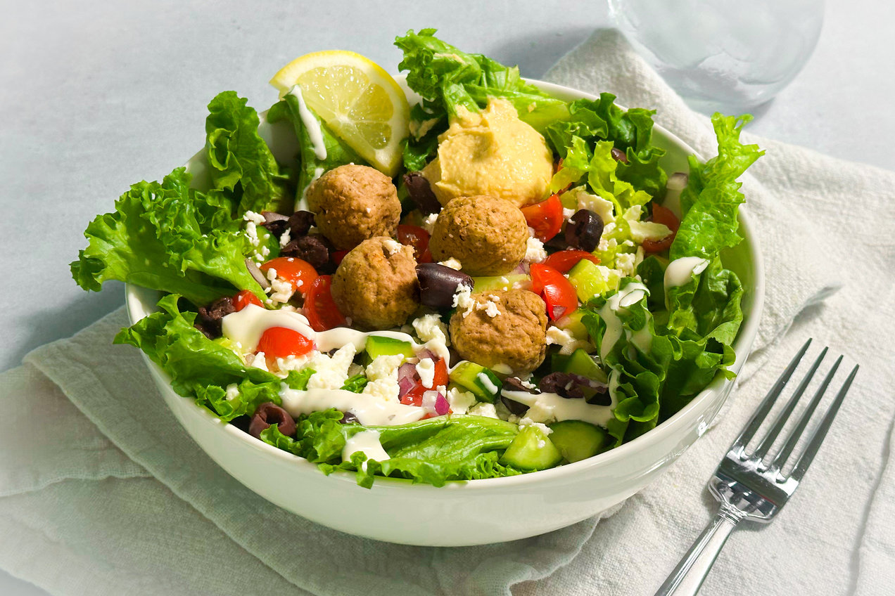 20-Minute Mediterranean Meatball Salad Recipe | Hungry Girl